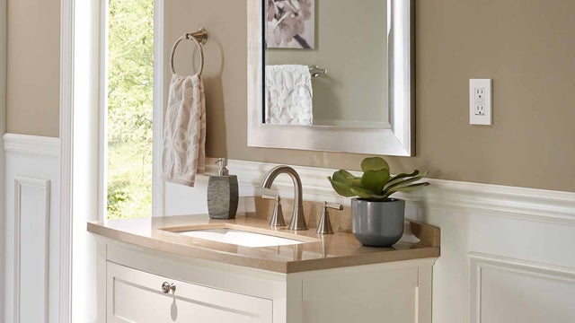 SmartlockPro® by Leviton Manufacturing